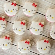 Hello Kitty Macarons - JavaCupcake